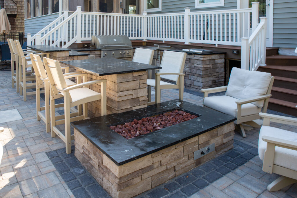 Noire Soapstone/Slate Outdoor Kitchen | Soapstone, Slate, Wood and ...